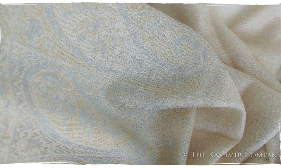 Noelle’s Silver Cashmere Scarf – The Kashmir Company Blog